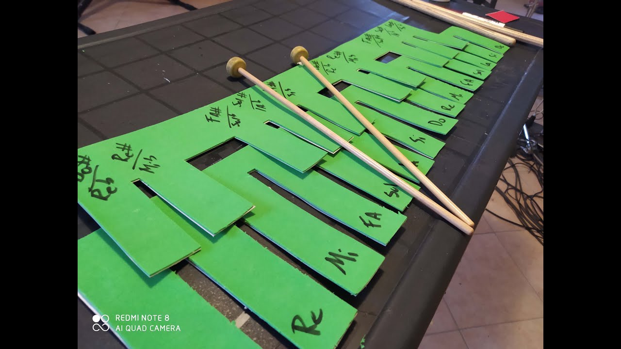 Marimba ficticia con foamie y cartón. P 1. - YouTube