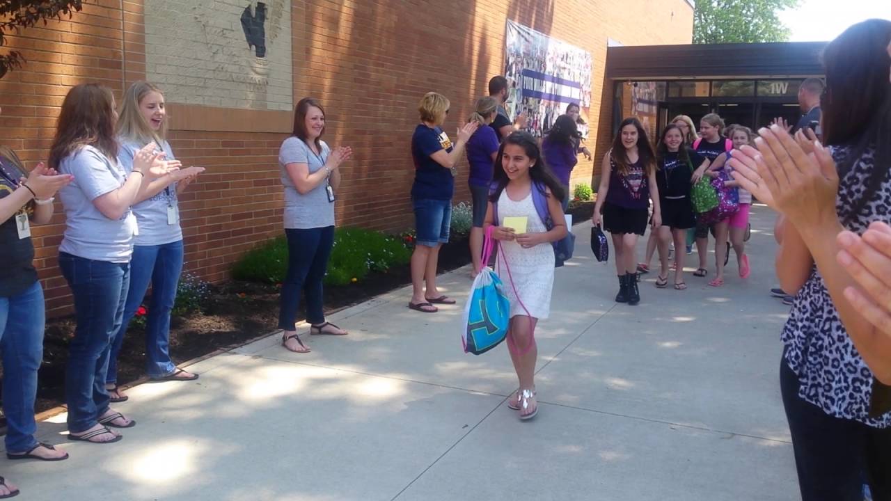 Sauder Elementary Clap Out May 25, 2016 - YouTube