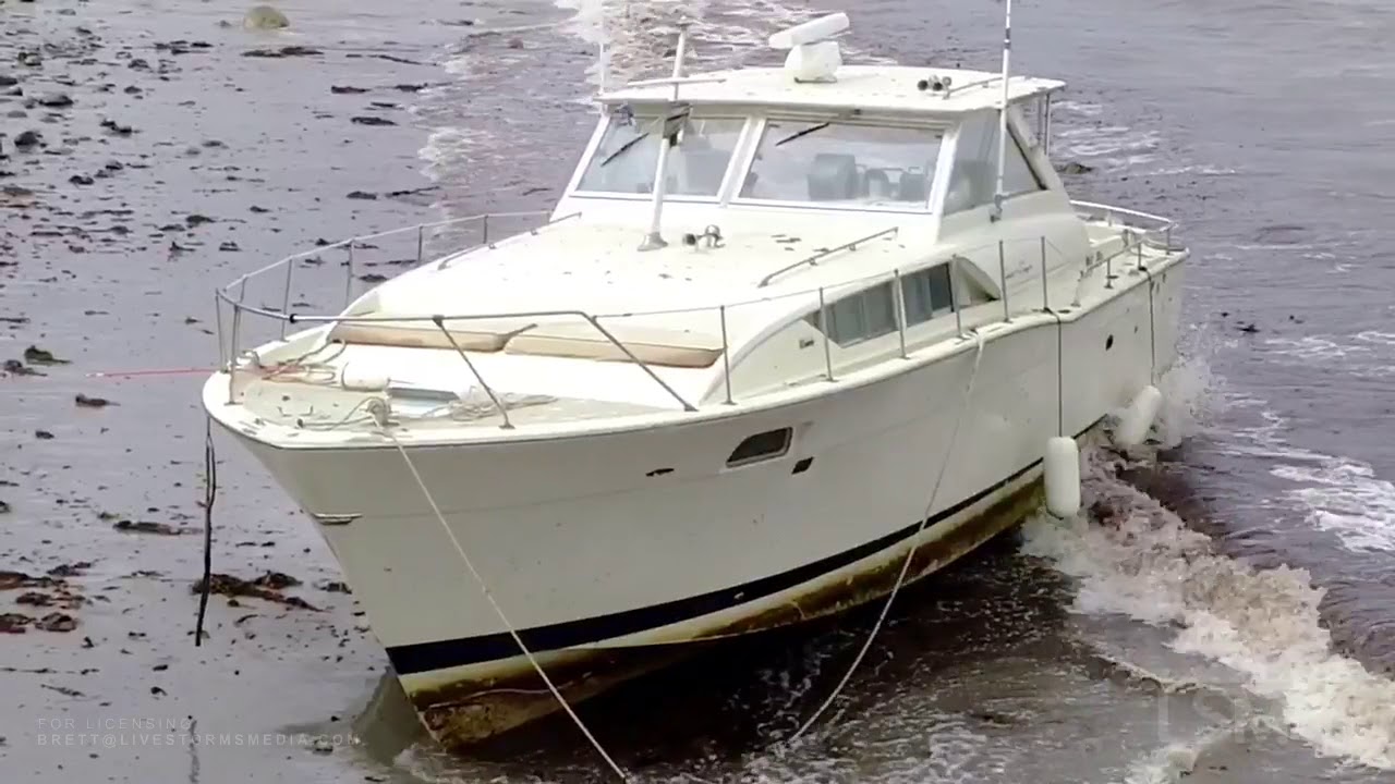 09-07-2019 - Plymouth, MA - 35-Foot Cabin Cruiser Washes Ashore-Drifted ...