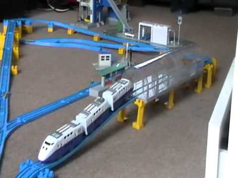 MOVAlex tomica track 1.MOD - YouTube