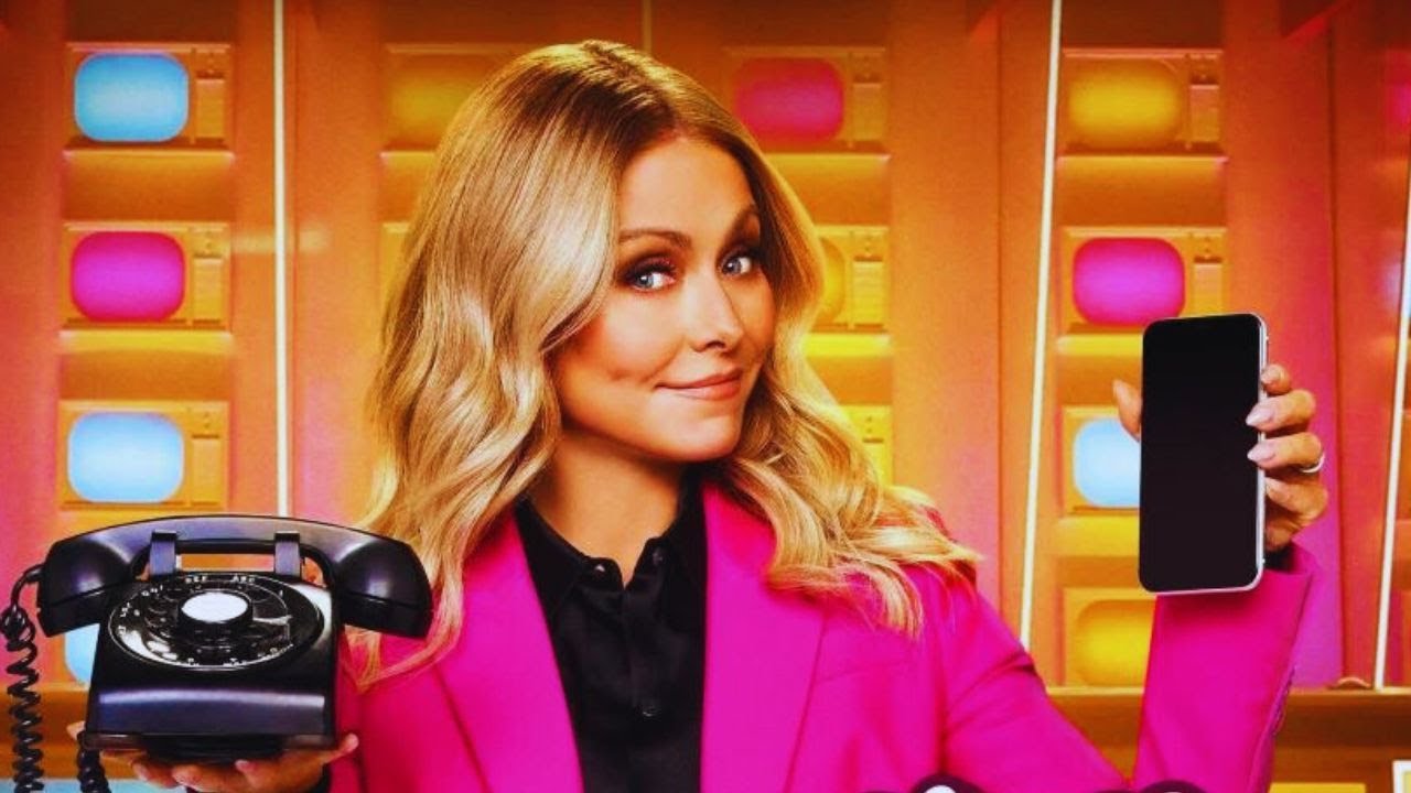 Kelly Ripa Drops Insane 'Gen Gap' Bomb, Fans Lose It - YouTube