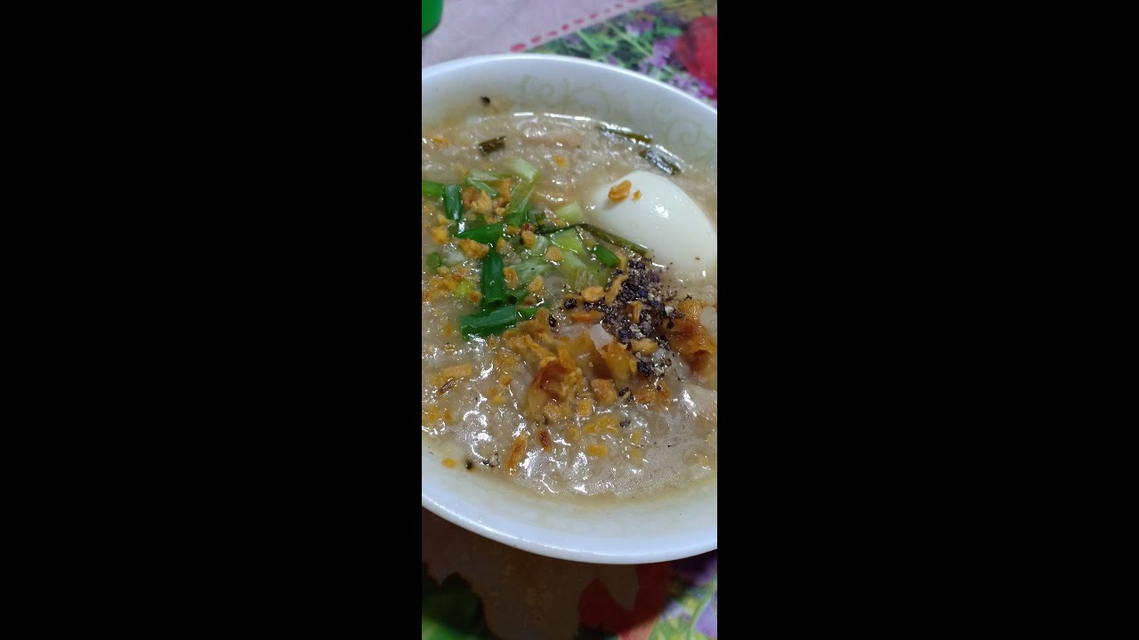 How to Cook Lugaw with Sisig - YouTube