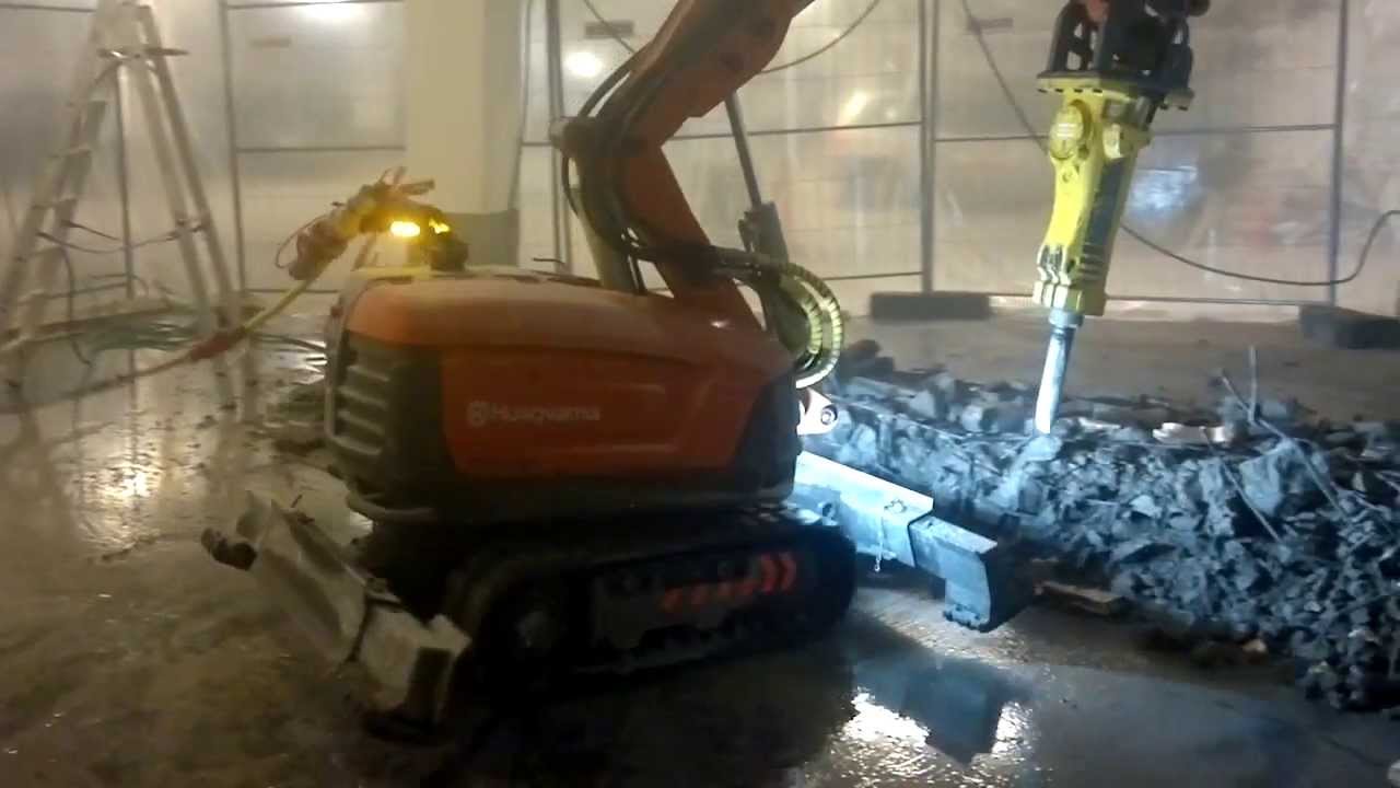 Robotic demolition machine,concrete destroyer Husgvarna dxr 250. - YouTube