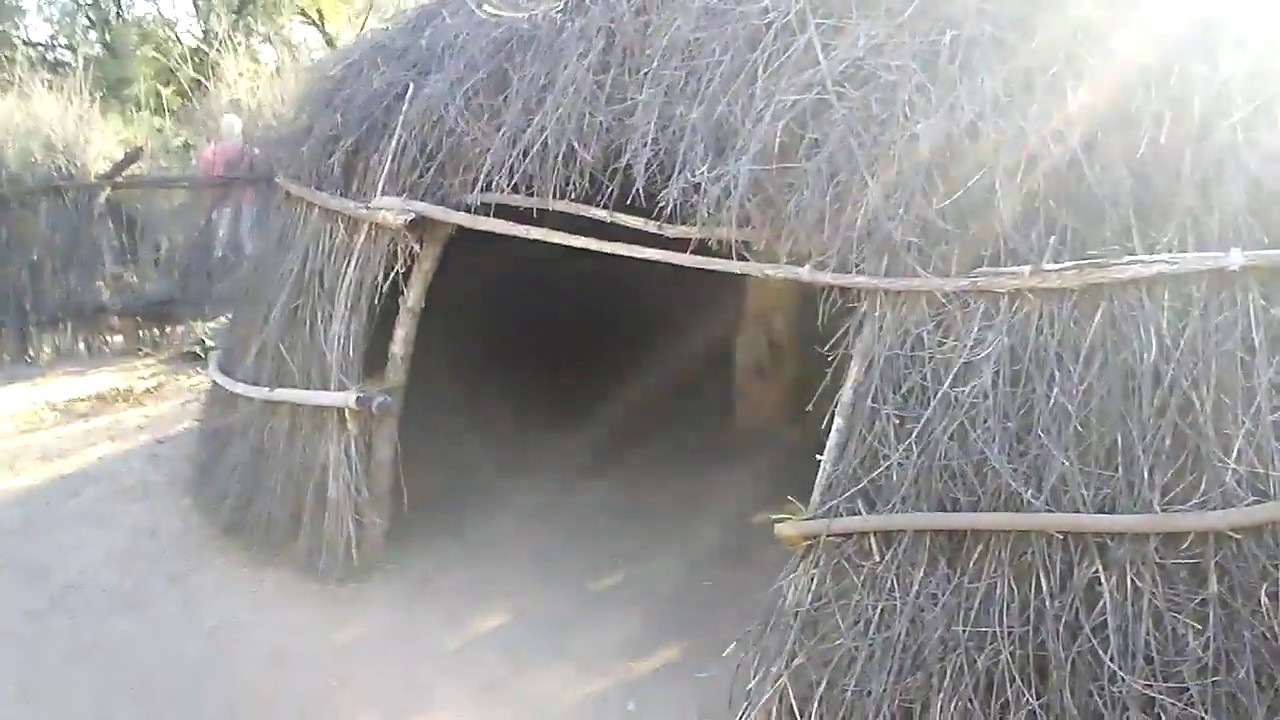 O'oDHAME FAMILY HUT and OUTDOOR KITCHEN 🏜😎🌵🌽⛺👍 - YouTube