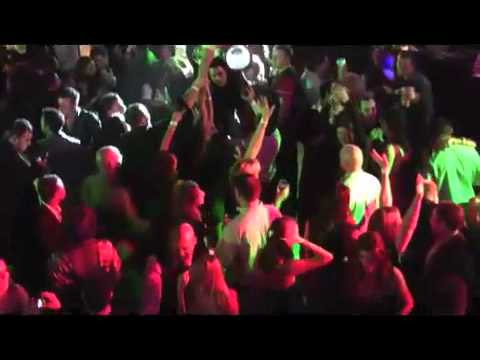 Tony Bahu Live in the Crowd.m4v - YouTube