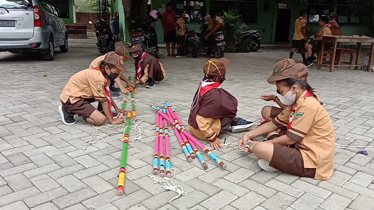 PIONERING APLIKATIF "TIANG BENDERA" BARUNG MERAH PUTRI, PRAMUKA SIAGA ...