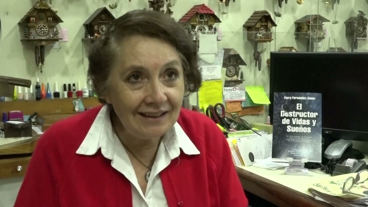 Flora Fernández Amón habla de su libro "El destructor de vidas y sueños ...