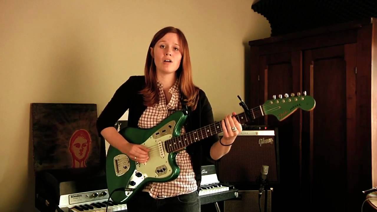 Onesongs - Tricia Scully - Holding Out - YouTube