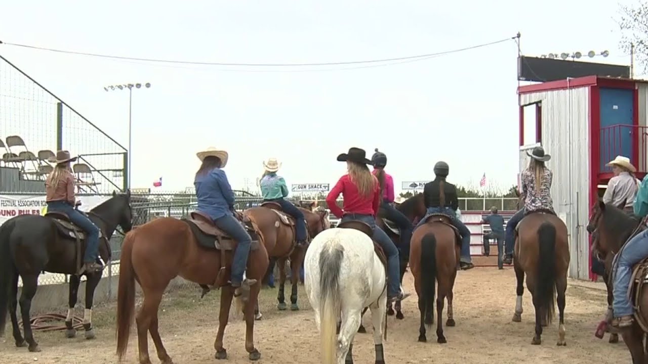 ‘We’re expecting 100,000 people’: Helotes Cornyval and PRCA Rodeo ...