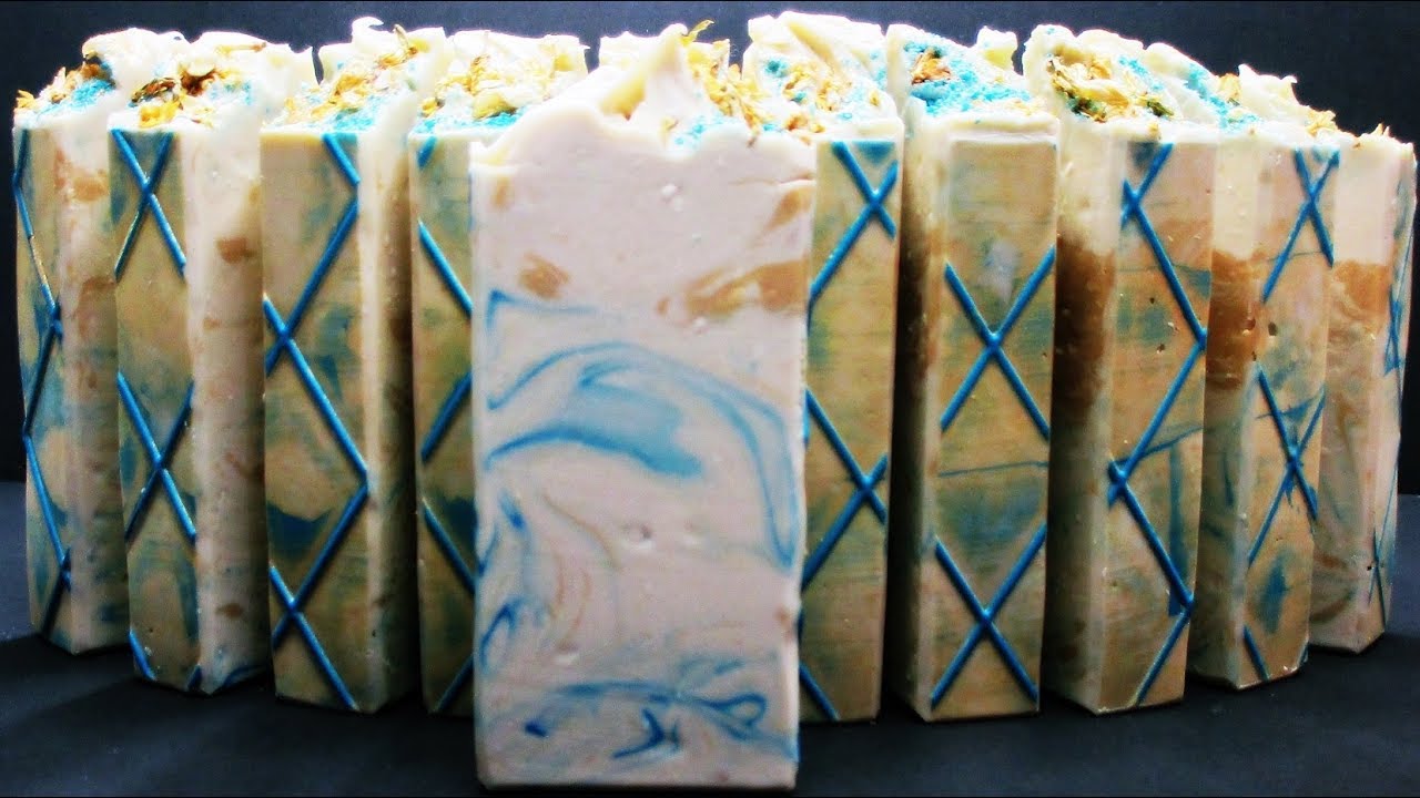MAKING AND CUTTING A MAJESTIC COLD PROCESS HANDMADE SOAP - YouTube