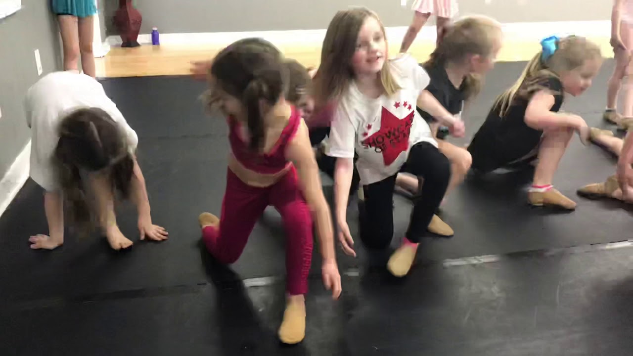 Little Stars group having fun after class - YouTube