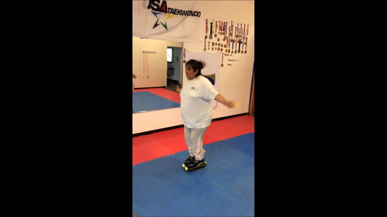 Norma jump rope with the Kangoo Jumps for lose weight - YouTube