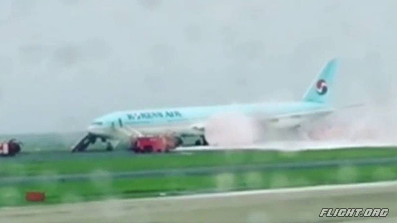 Korean Air Boeing Flight 2708 - B777-300 Engine Fire and Rejected ...