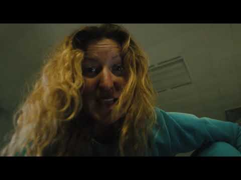 Lou Kelly threatens Boomer Wenworth S08e01 - YouTube