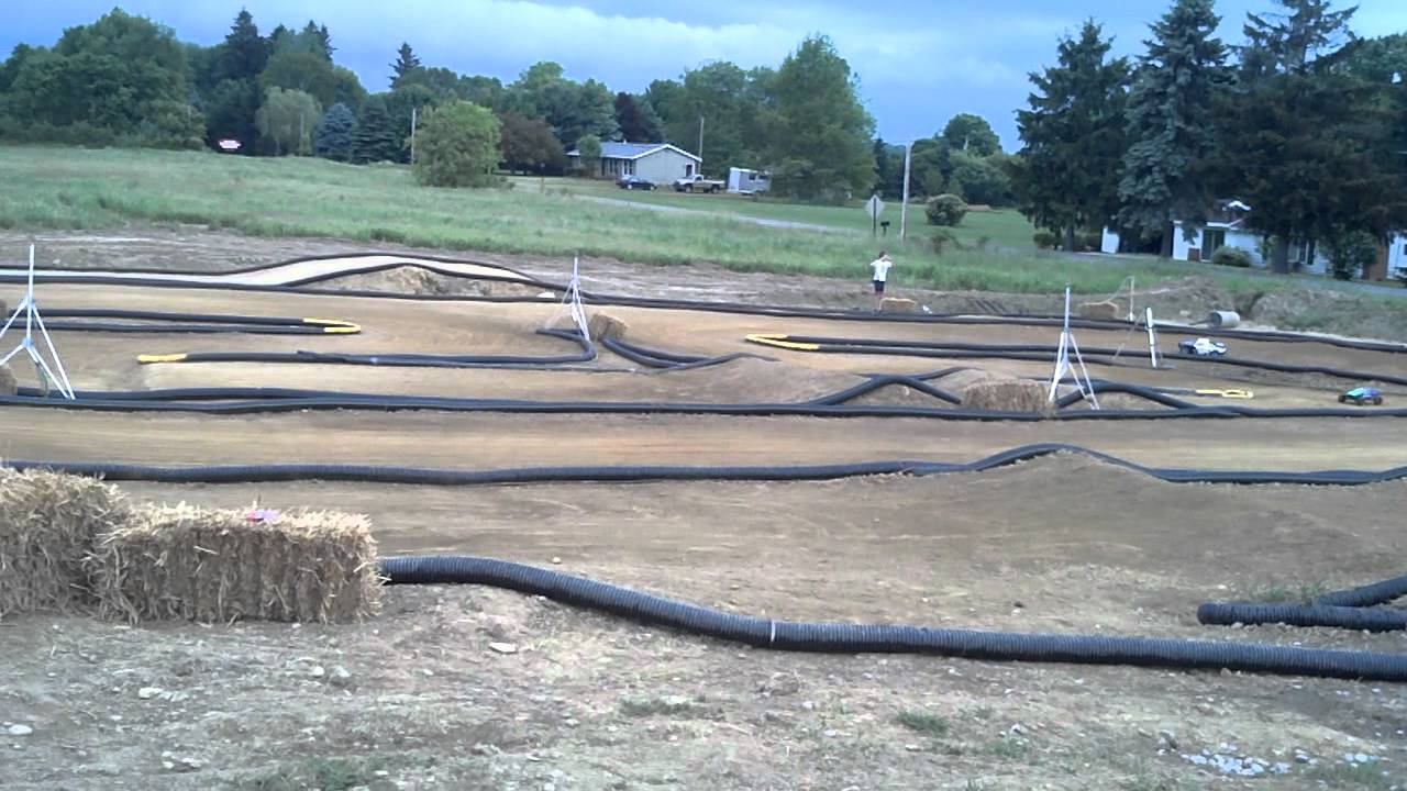 Big dog rc heat race #1 - YouTube