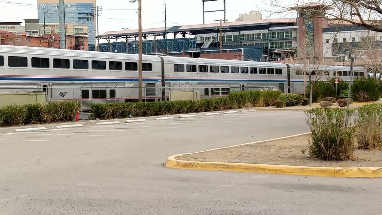 Los Angeles bound AMTRAK TRAIN, (with private cars), arriving in El Paso TX. - YouTube