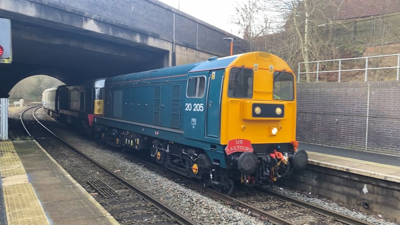 Trains at Smethwick Galton Bridge 22/02/2025 including “The Shakespeare ...