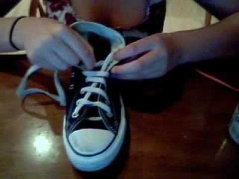 2 ways to tie your converse - YouTube