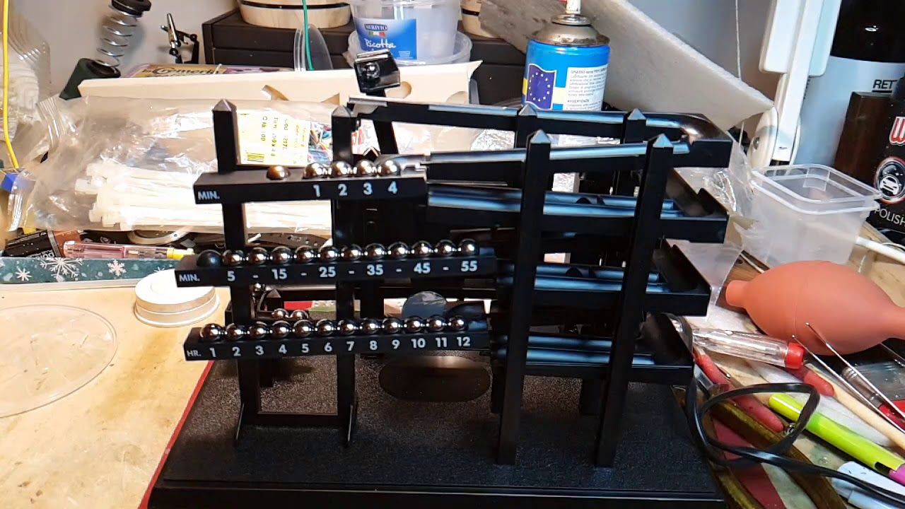 Roll o clock - YouTube