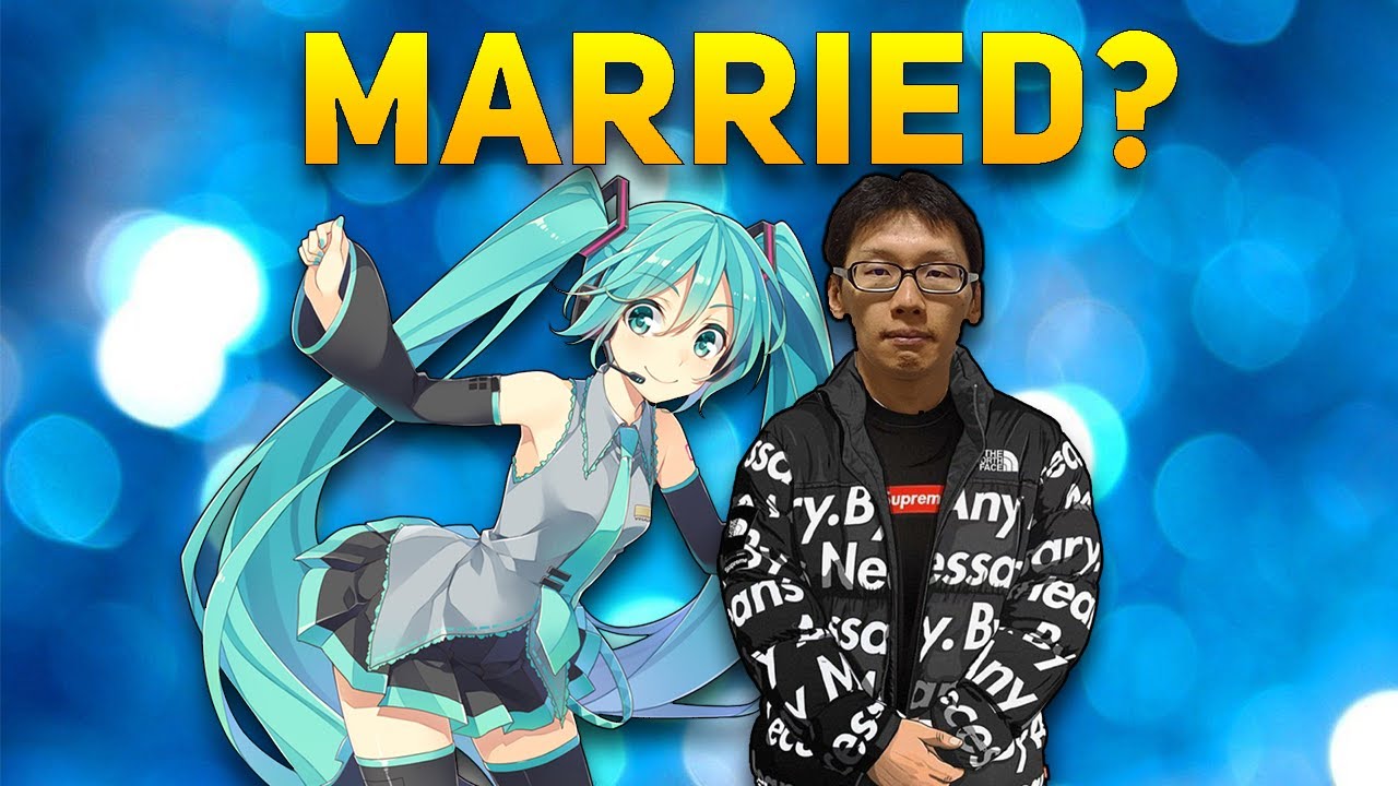 This Man Is Married to Hatsune Miku... - YouTube