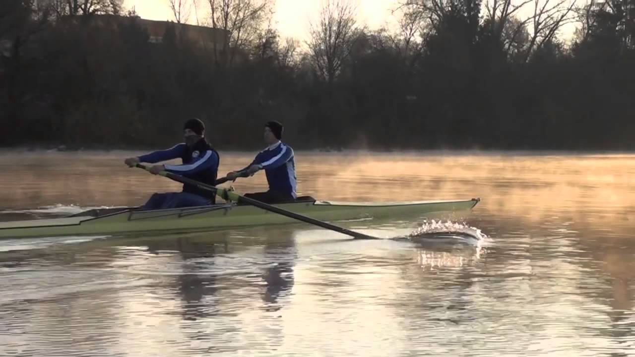 RC Blauweiss: Rudern in Basel an einem Wintermorgen; rowing, early ...