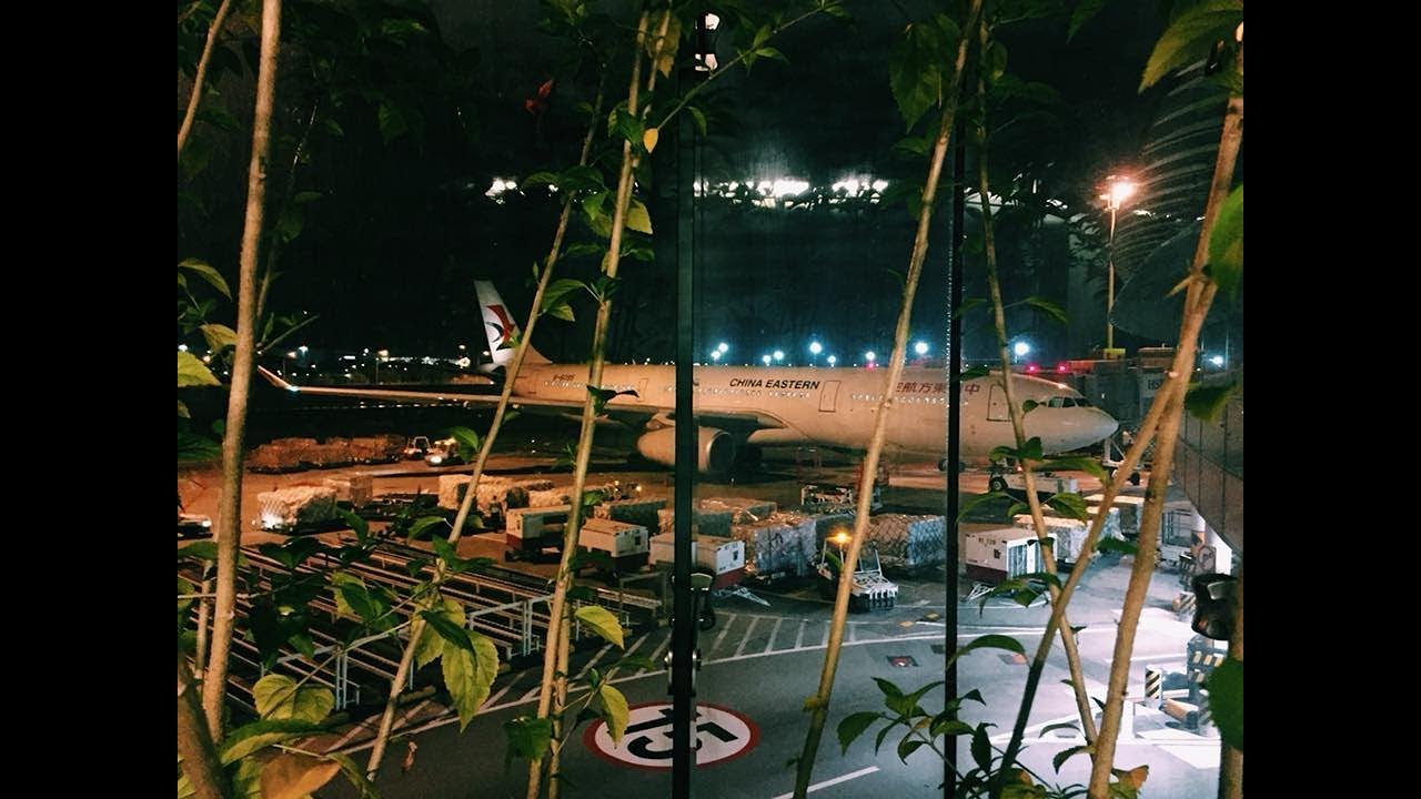🇸🇬🇨🇳 China Eastern Airlines A330-300 Experience: MU566 Singapore → ...