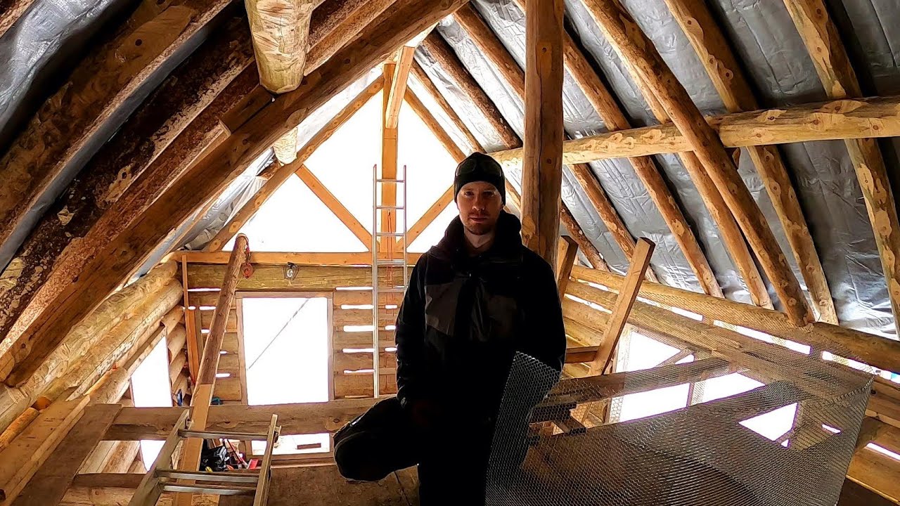 Notched Loft Column / Ep63 / Outsider Log Cabin - YouTube