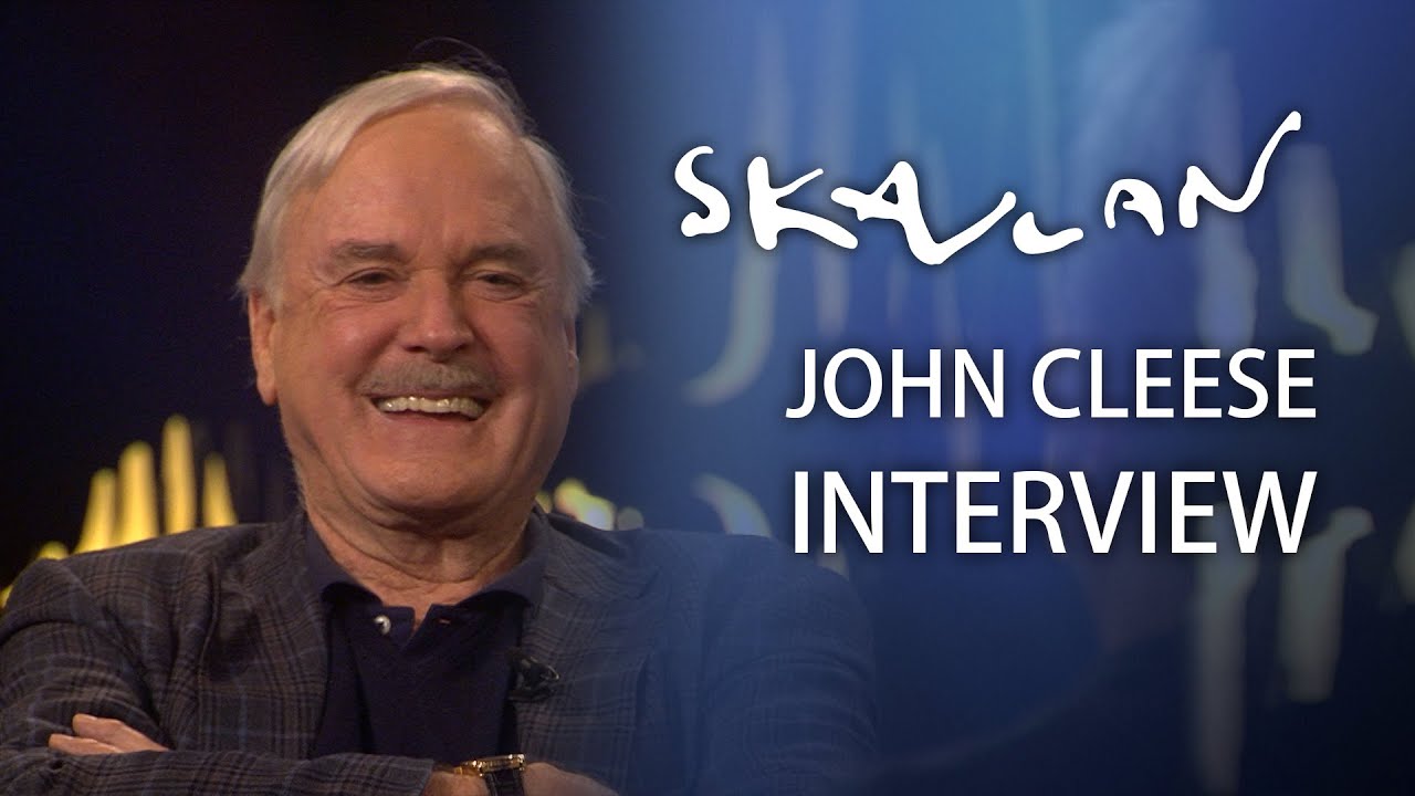 John Cleese | "I'm not allowed to make jokes tonight" | SVT/NRK/Skavlan ...