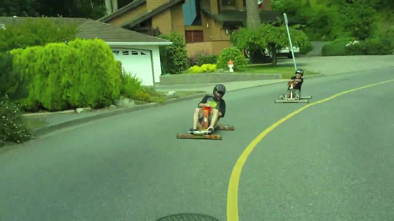 DOWNHILL KART RACE ('FRENCHY' VS BAvlog) - YouTube