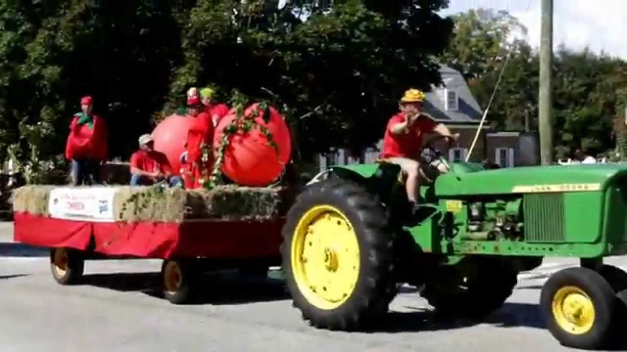 Tomato Festival Parade 2015 - YouTube