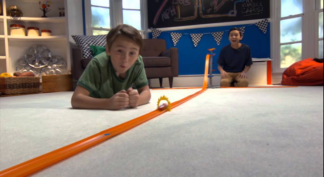 Hot Wheels track builder dráha velká věž - YouTube