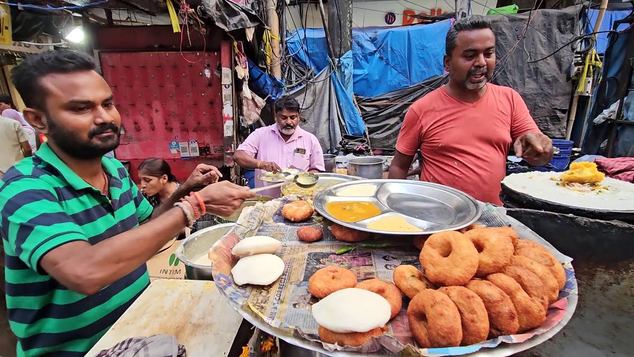 Dada Ka Dokan Pota Chala Raha Hai | 100 Years Old Dosa Shop Kolkata ...