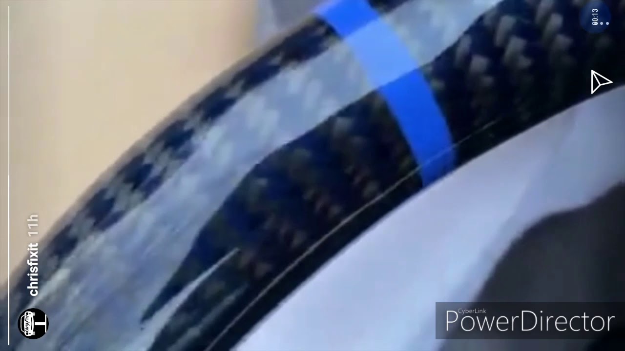 Chrisfix gets a new carbon fiber steering wheel for the Del Sol - YouTube