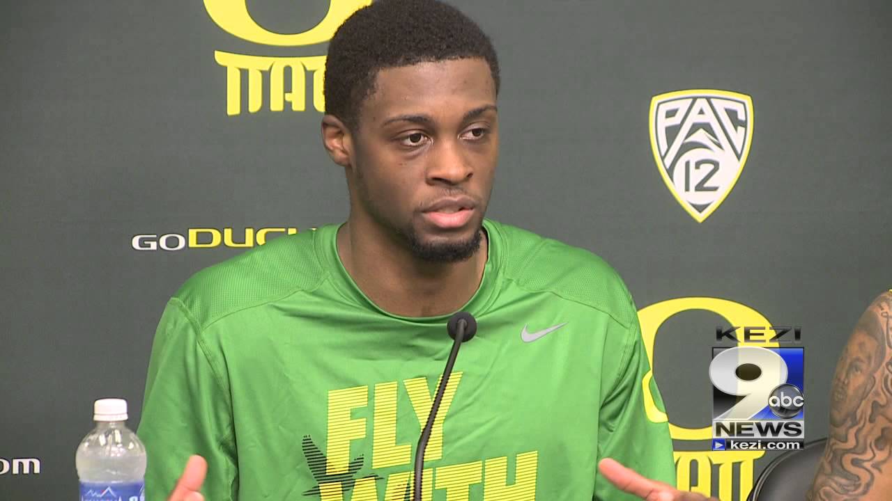 Web Extra: Joe Young, Elgin Cook after Ducks' win against Washington (2 ...