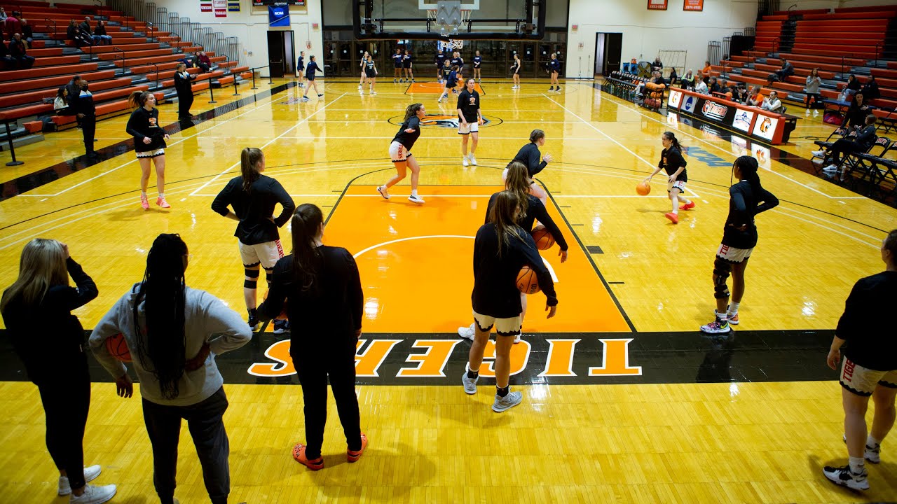 Women's Basketball - Rochester Institute of Technology Athletics