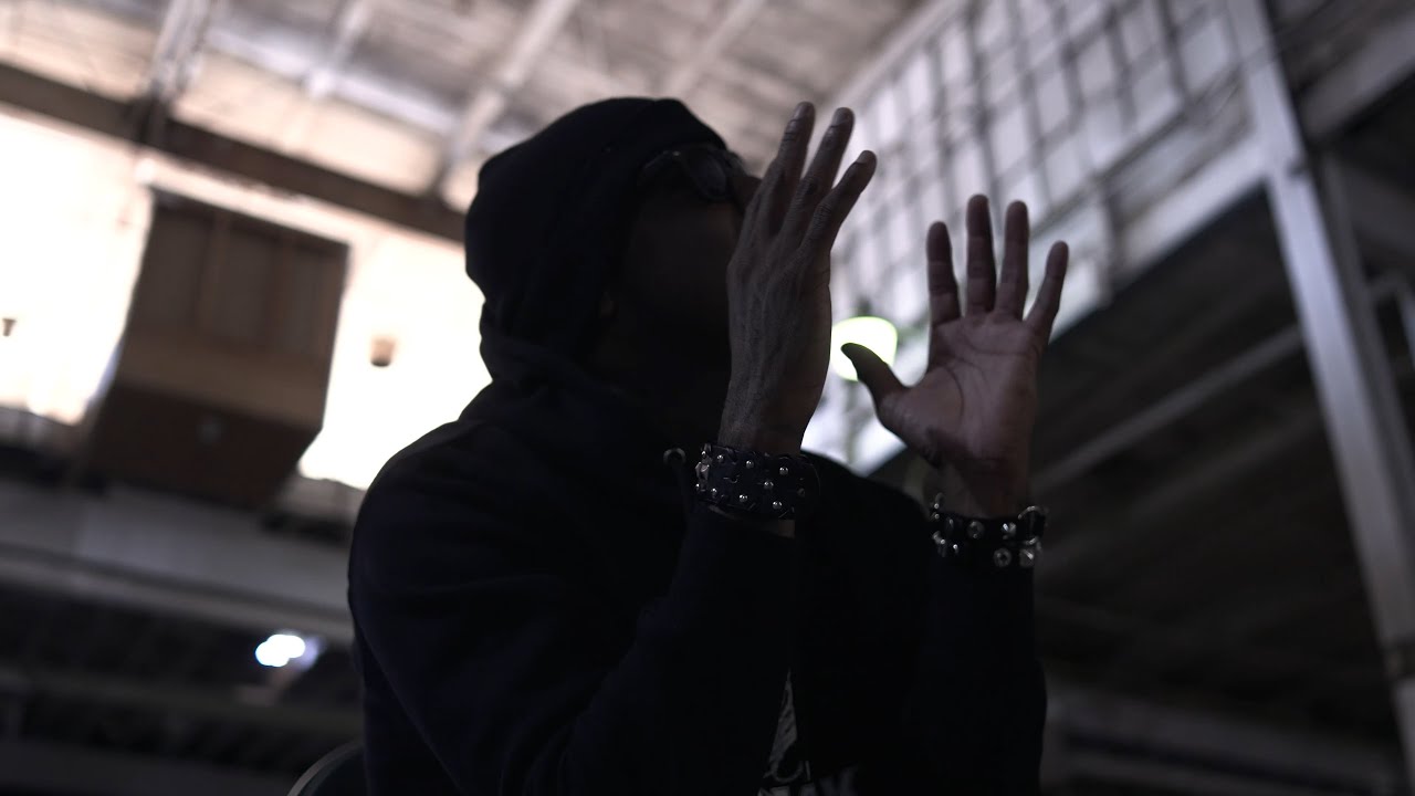 Tarboy Williams ft Bryan Chouris "Broken" (Official Music Video) - YouTube