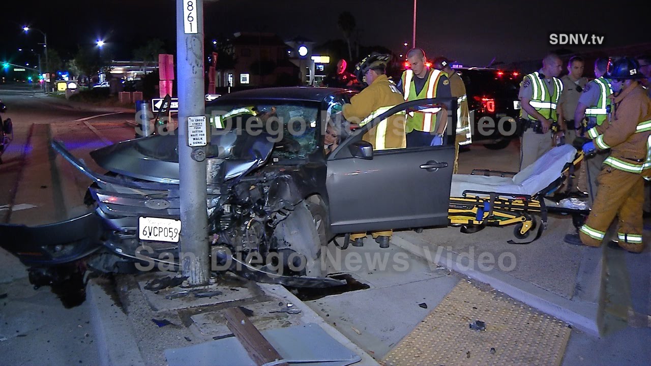 09-01 - SUSPECT CRASHES INTO TREE DURING POLICE CHASE - YouTube