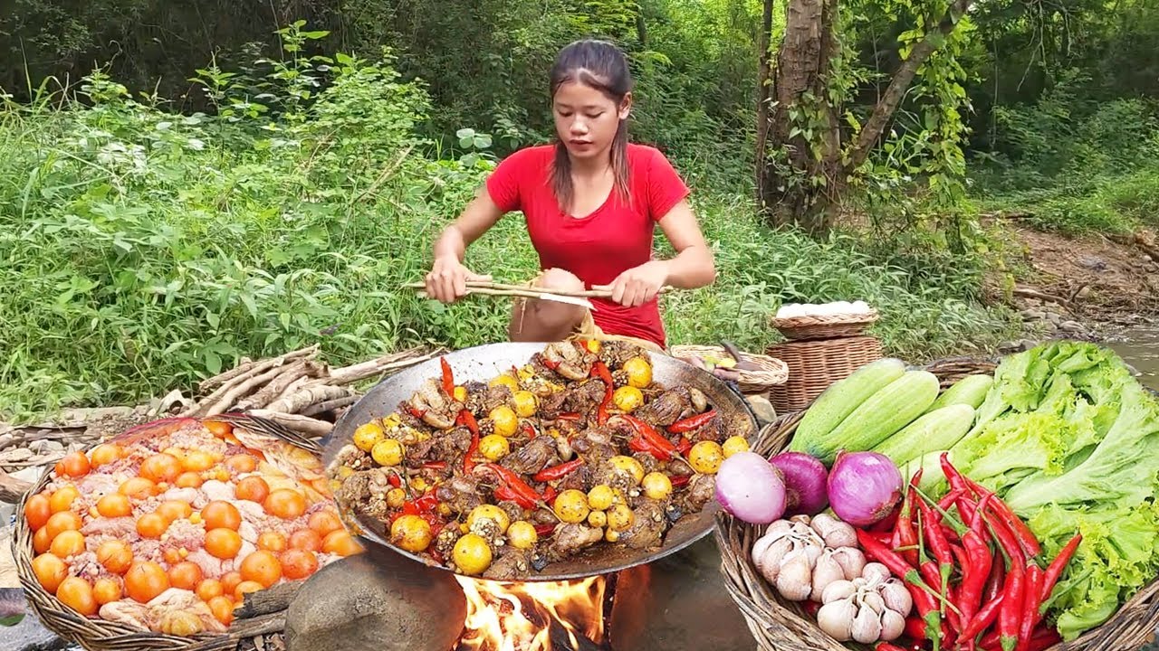 Wow Tasty Chicken Yummy! Cooking Spicy Chicken with eggs and Eating for ...