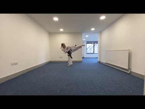 Chloe Gavin - Scotland Choi Yong Tul - YouTube