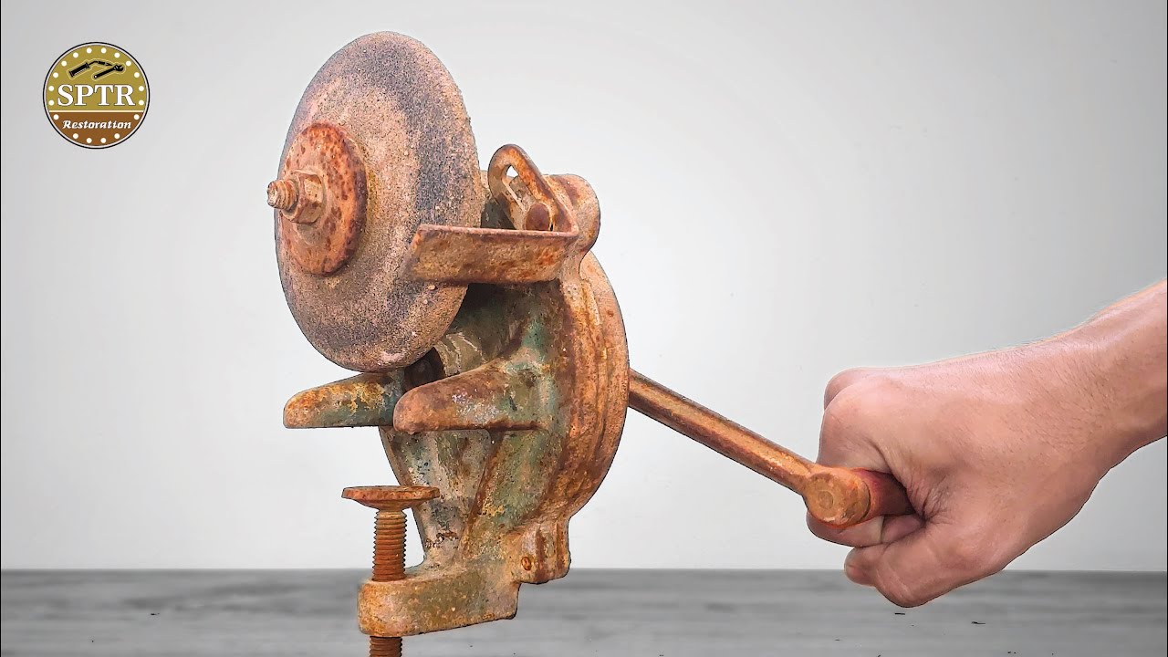 1950's Hand Cranked Grinder Restoration - Restorasi Gerinda Engkol ...