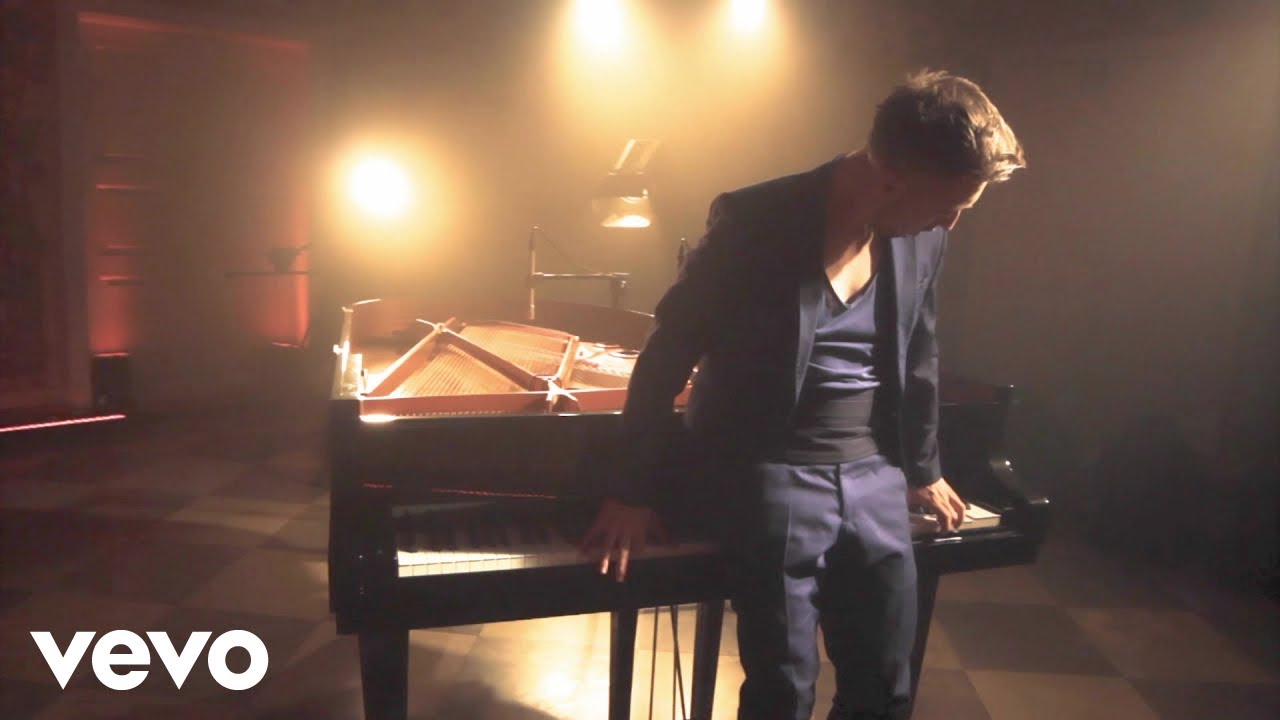 ARTur Moon - Drizzle (Live Audio) - YouTube