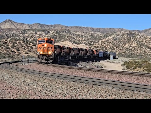 BNSF 6696 west Friendly Crew. 8x0 Hauler exiting Mormon Rocks. 2/26/25 - YouTube