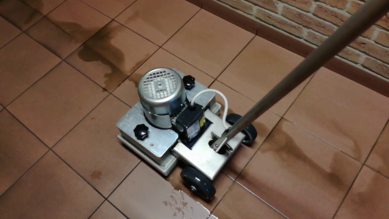 Heavy-duty Cleaning On Old Tiles - Excentr 30-20+ | Excentr B.V. - YouTube
