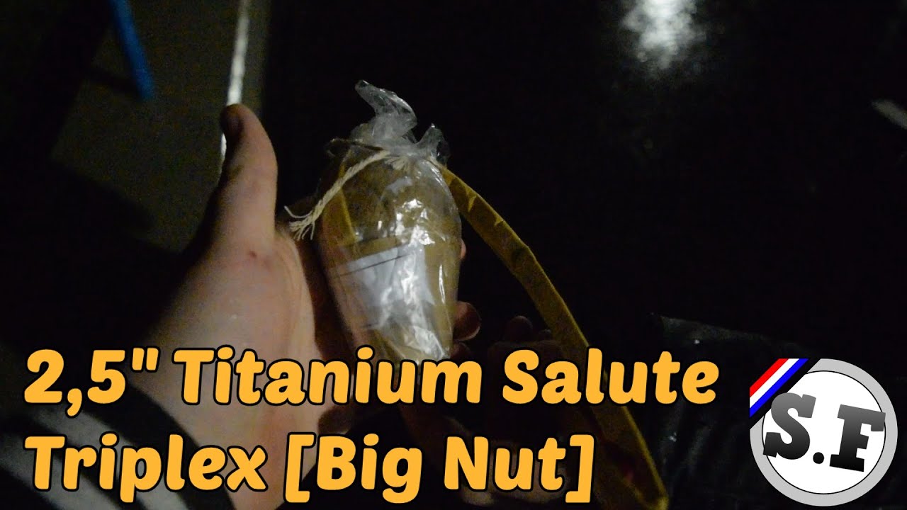 2,5" Triplex Titanium Salute (Bignut) [FULL HD] - SickFireworks - YouTube