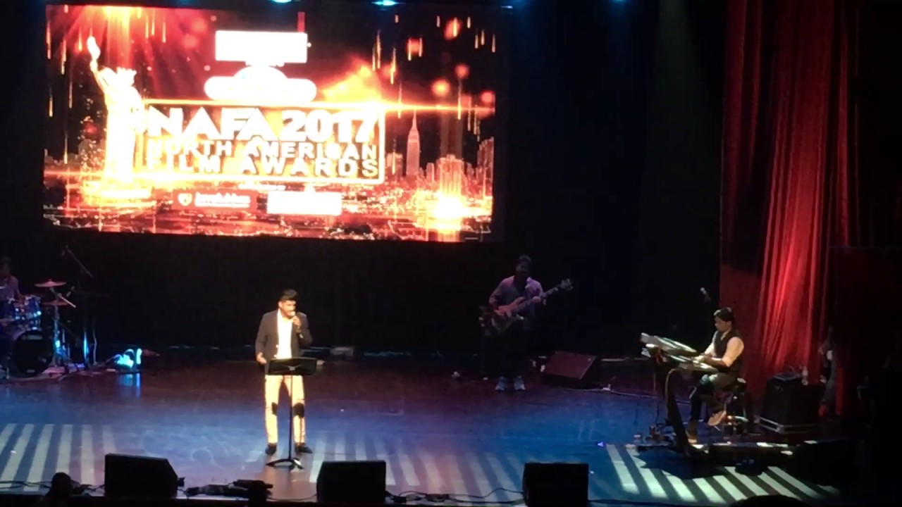 Vijay Yesudas Malare Live at NAFA Chicago - YouTube