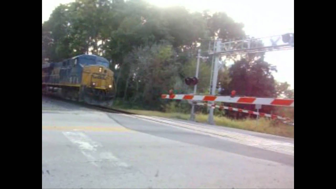 CSX Trains Highballing at Wilmington, DE and Ridley, PA - YouTube