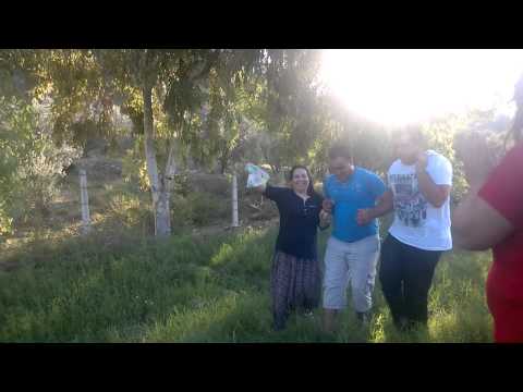 Gülmemek elde değil :D