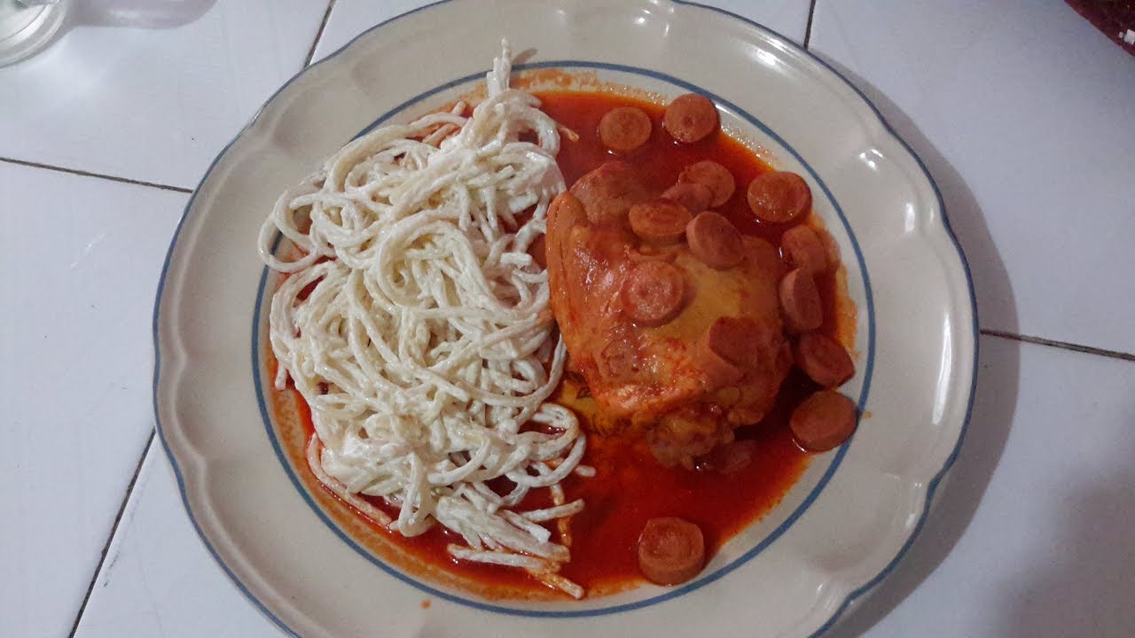 Pollo en salsa de chile guajillo - YouTube