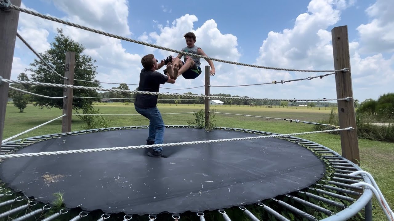 Tyler Eagle vs volosa (BBW championship) - YouTube
