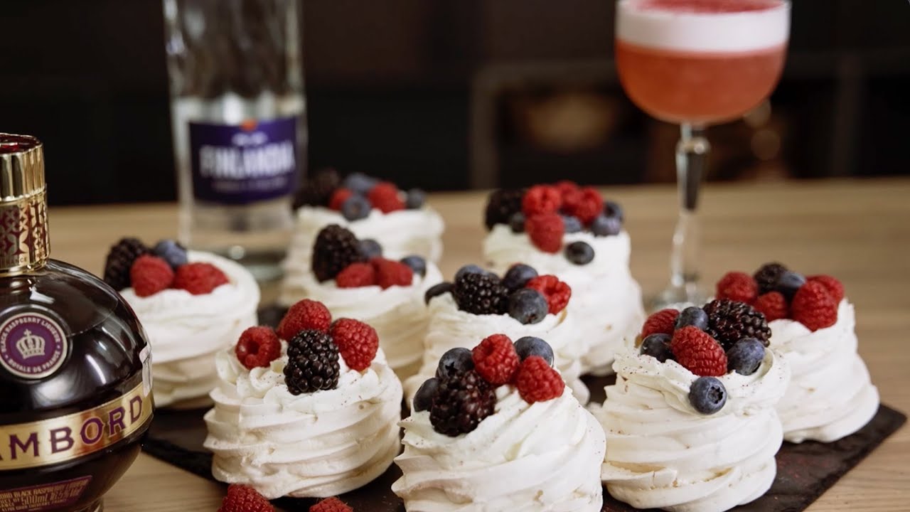 French Martini un Pavlova ar ogām un maskarpones krēmu - YouTube